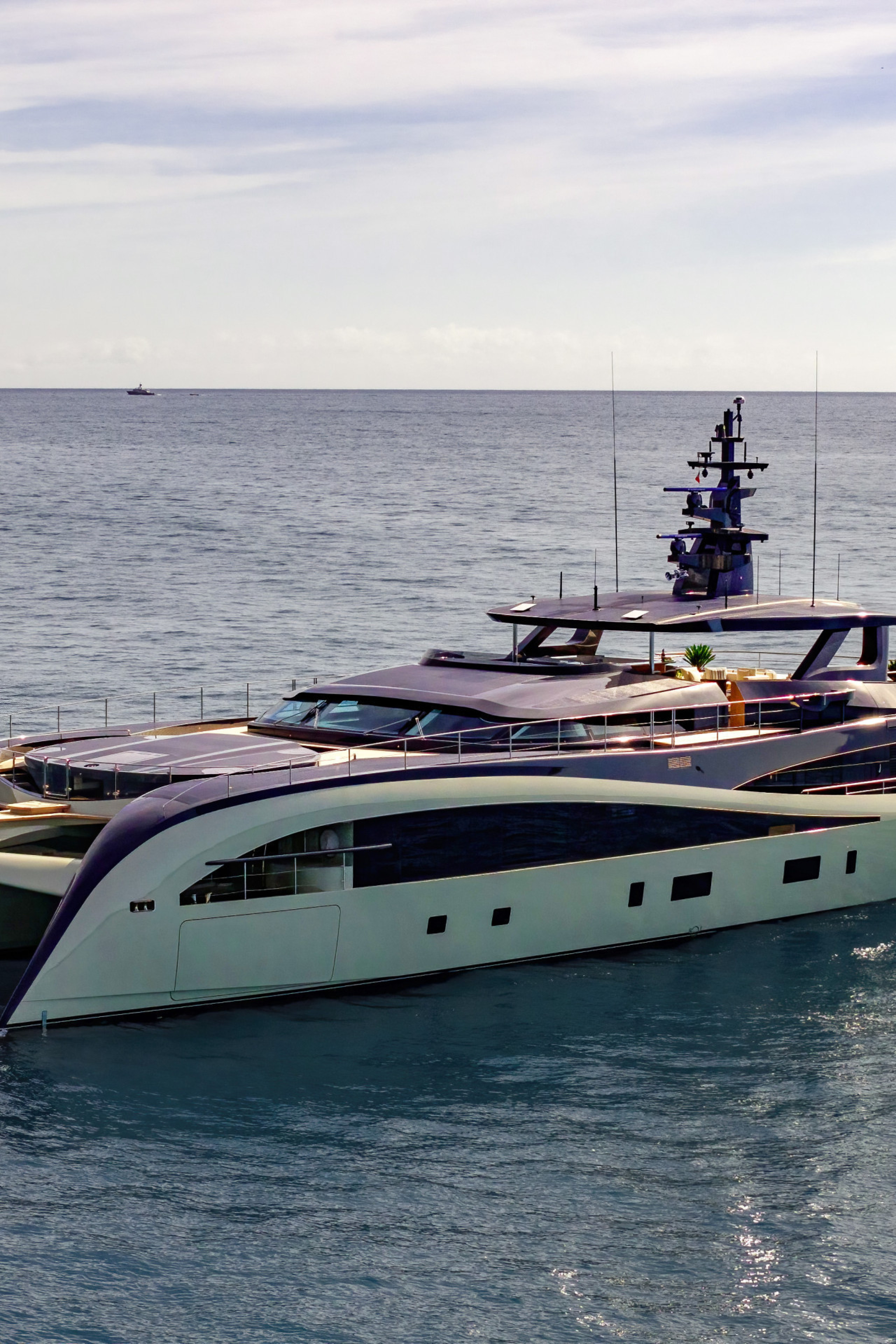 Rossinavi Seawolf X: New Era of Yachting · The Sybarite