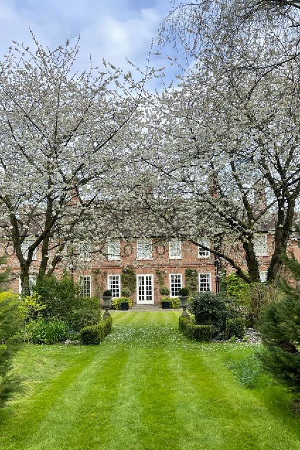 A Holistic Approach to Aesthetics at Lound Hall · The Sybarite